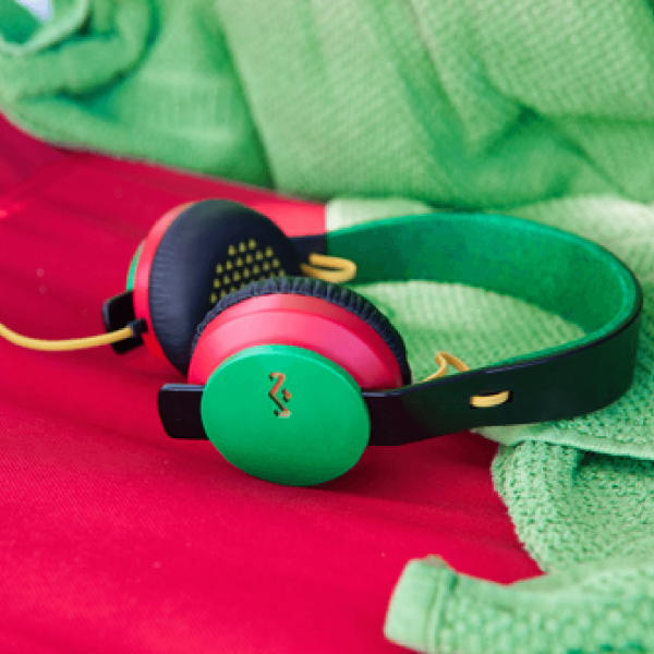 אוזניות קשת חוטיות ON EAR REBEL מבית מארלי